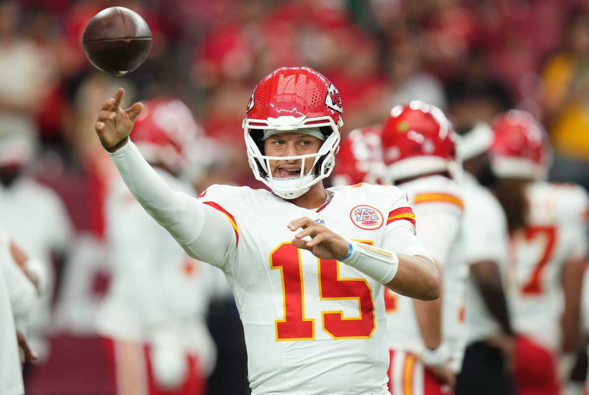 Alternate Angle of Patrick Mahomes' TD Pass in Chiefs Game Is a Must-See