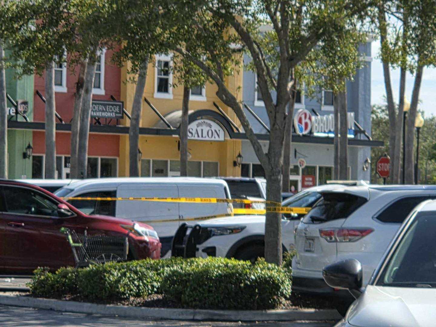 Woman saved by Publix employee who called 911 and hid her from assaulter