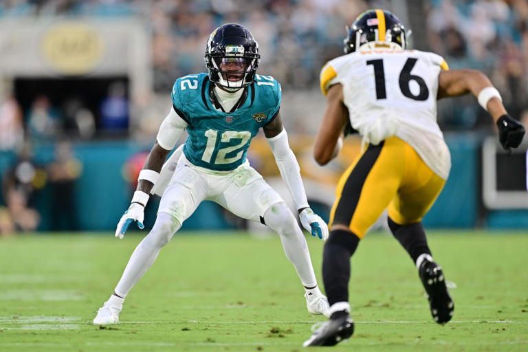 How ‘nervous’ Travis Hunter fared in dual-threat NFL debut