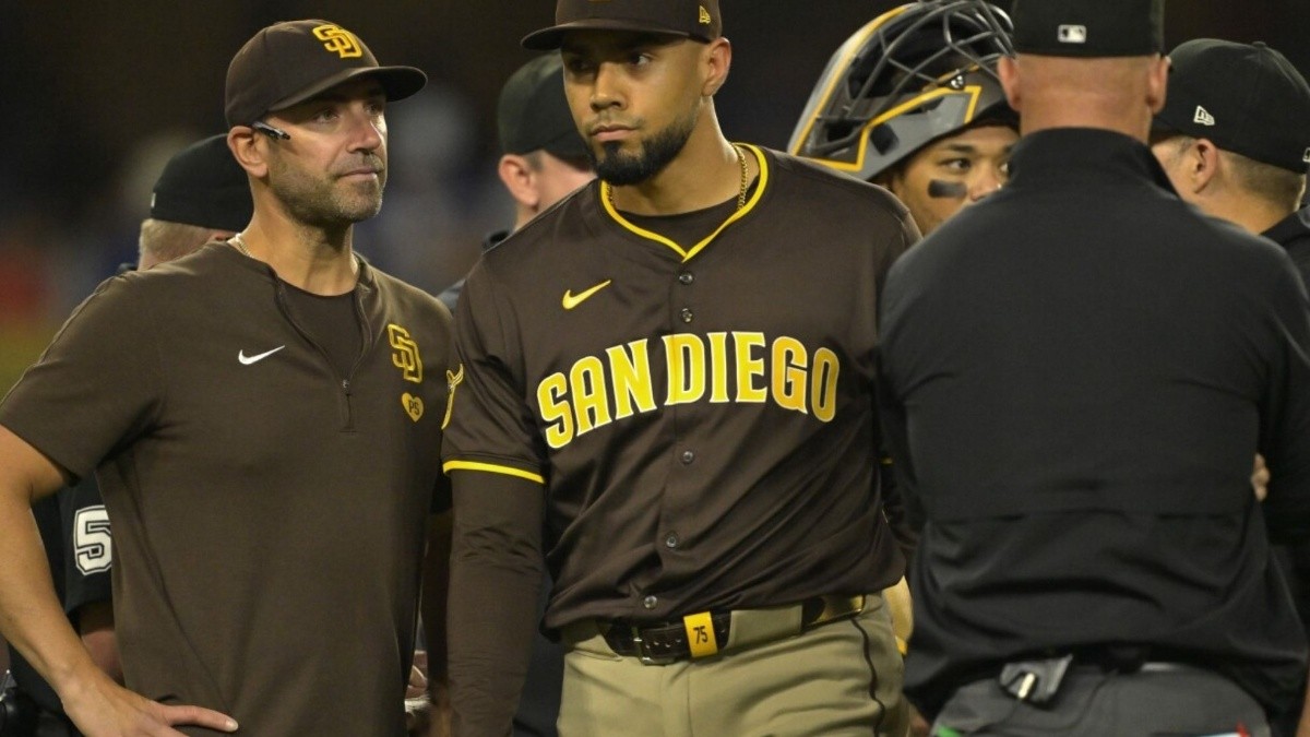 MLB: Cheating or Strategy? Video Shows How the Red Sox Predict Padres ...