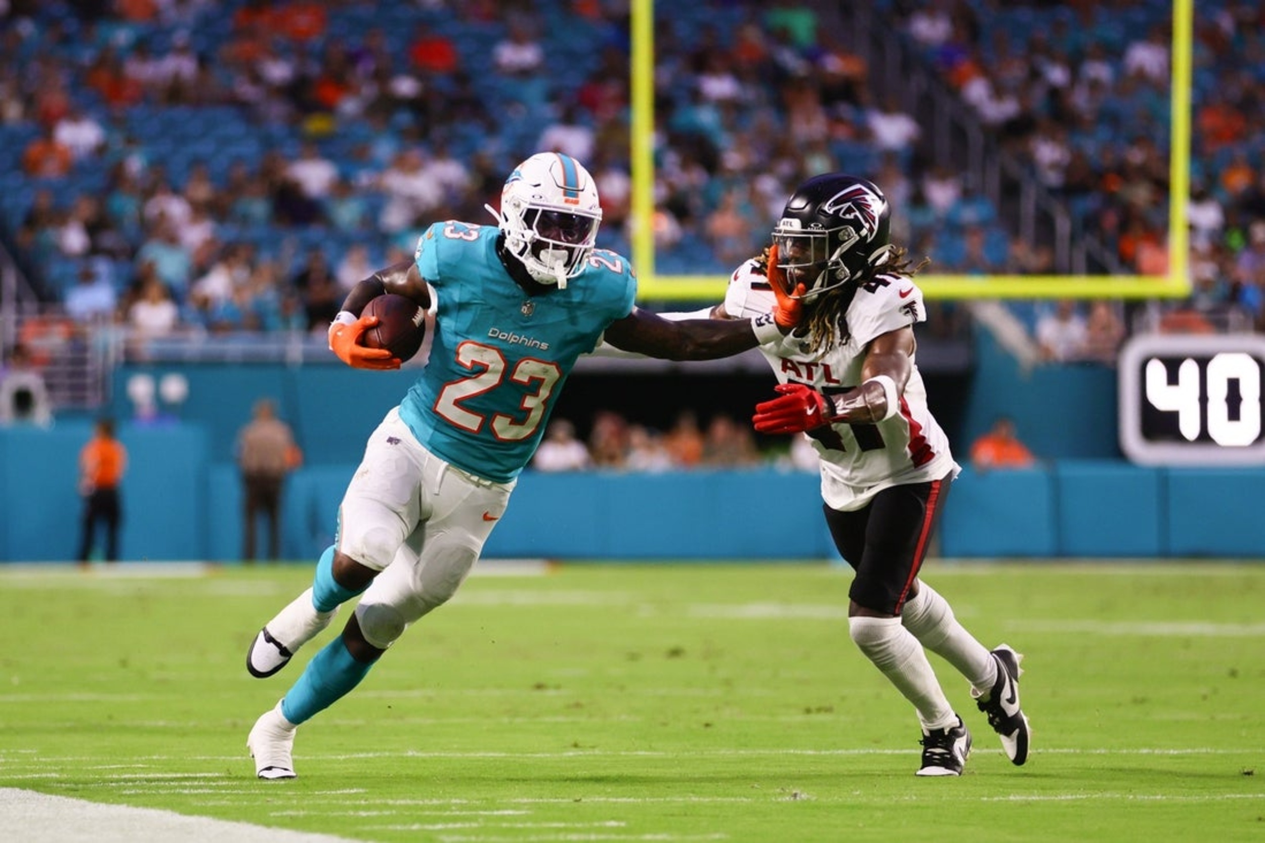 49ers signing RB Jeff Wilson Jr. to bolster backfield