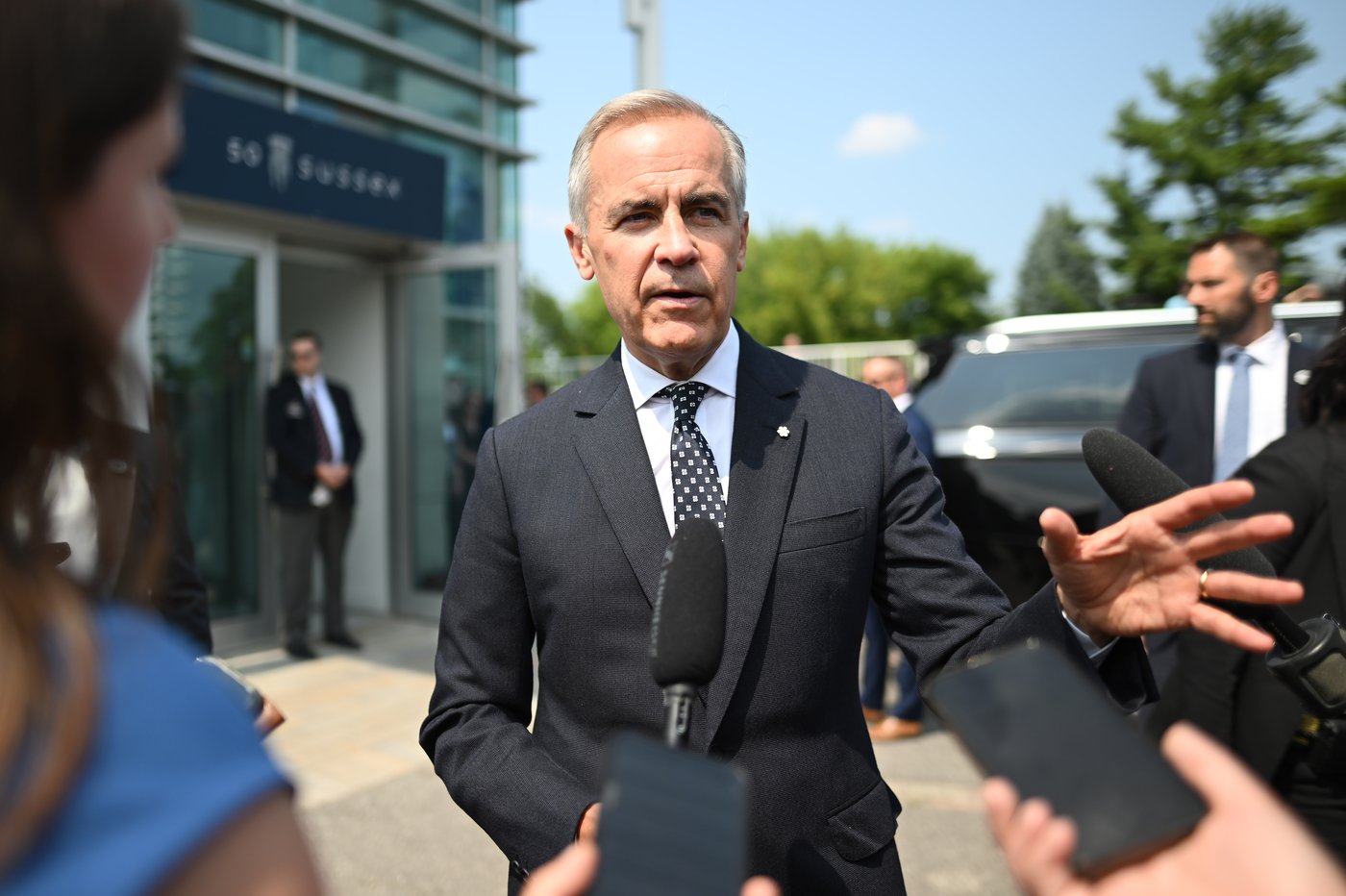 Carney maintains positive approval rating despite summer cooldown: poll