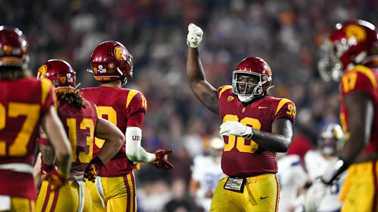 Revisiting Former USC Trojans' Bear Alexander's Decision To Transfer To ...