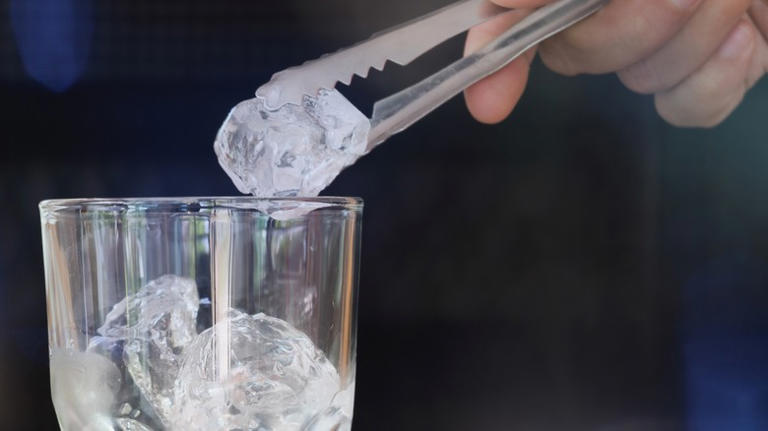 The Essential Ice Step You Can't Skip When Prepping For A Barbecue