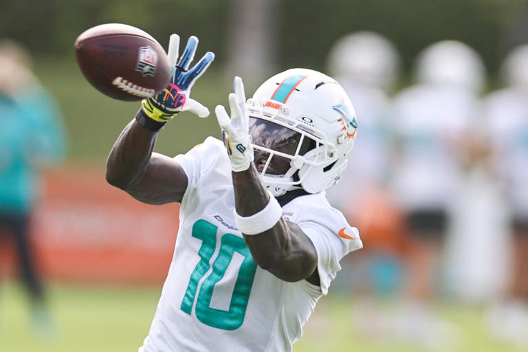 NFL teams ‘monitoring’ Tyreek Hill for potential Dolphins trade