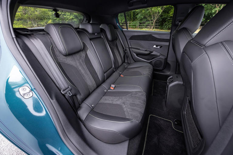 プジョー308 GTハイブリッド（FF/6AT）【試乗記】