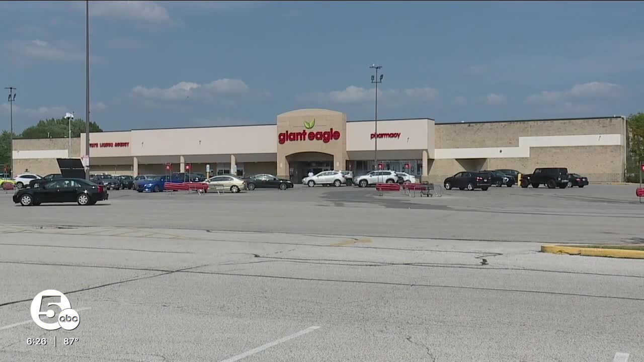Man killed, car stolen in Maple Heights Giant Eagle parking lot