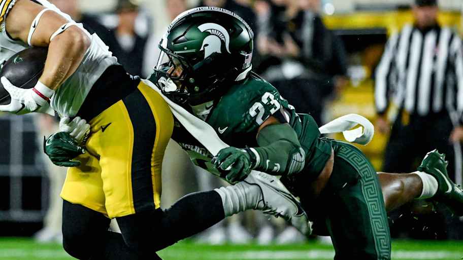 Why Spartan Veteran Darius Snow Has Stayed at MSU