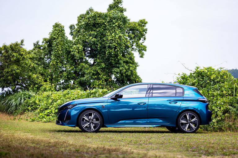 プジョー308 GTハイブリッド（FF/6AT）【試乗記】