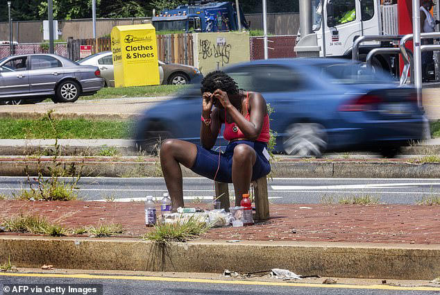 FBI agents begin to flood Washington DC as Trump posts images of ...