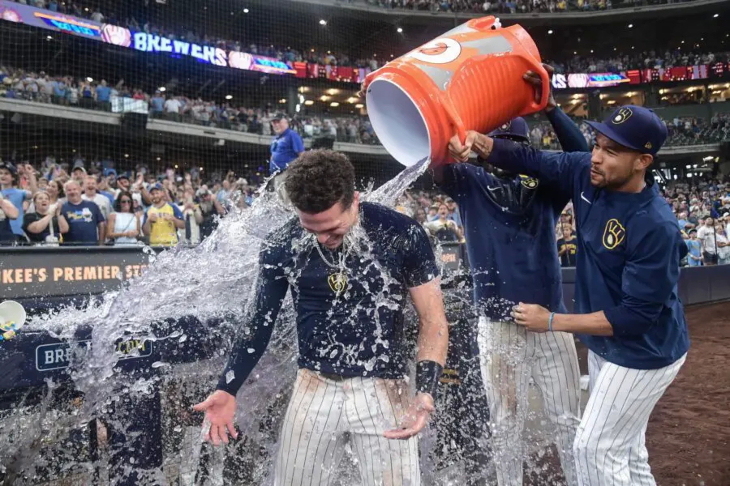 Milwaukee Brewers cap off dramatic weekend with walk-off home run from ...