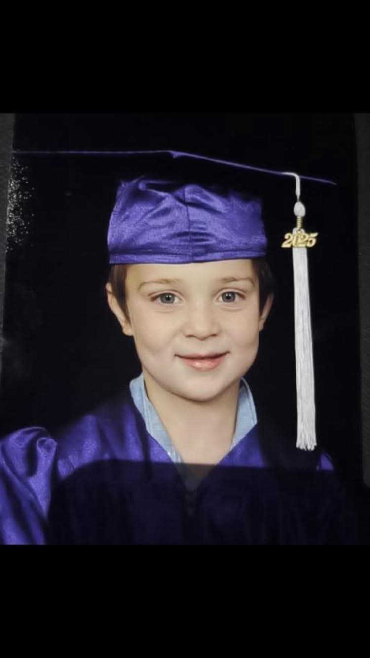 'It really hits home': Gentry community takes part in memory walk for ...