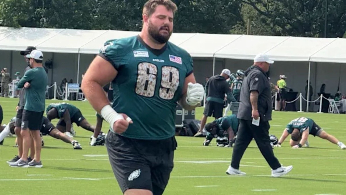 NFL: Eagles' Offensive Line Star Landon Dickerson Carted Off the Field
