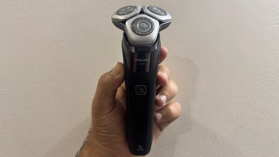 Philips i9000 Shaver Review: Decent all-rounder with a few caveats