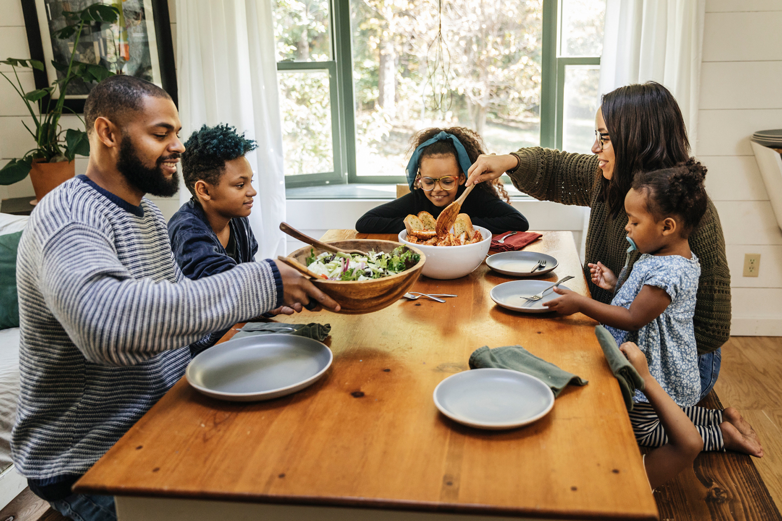 50 Family Dinner Questions for Great Table Talk