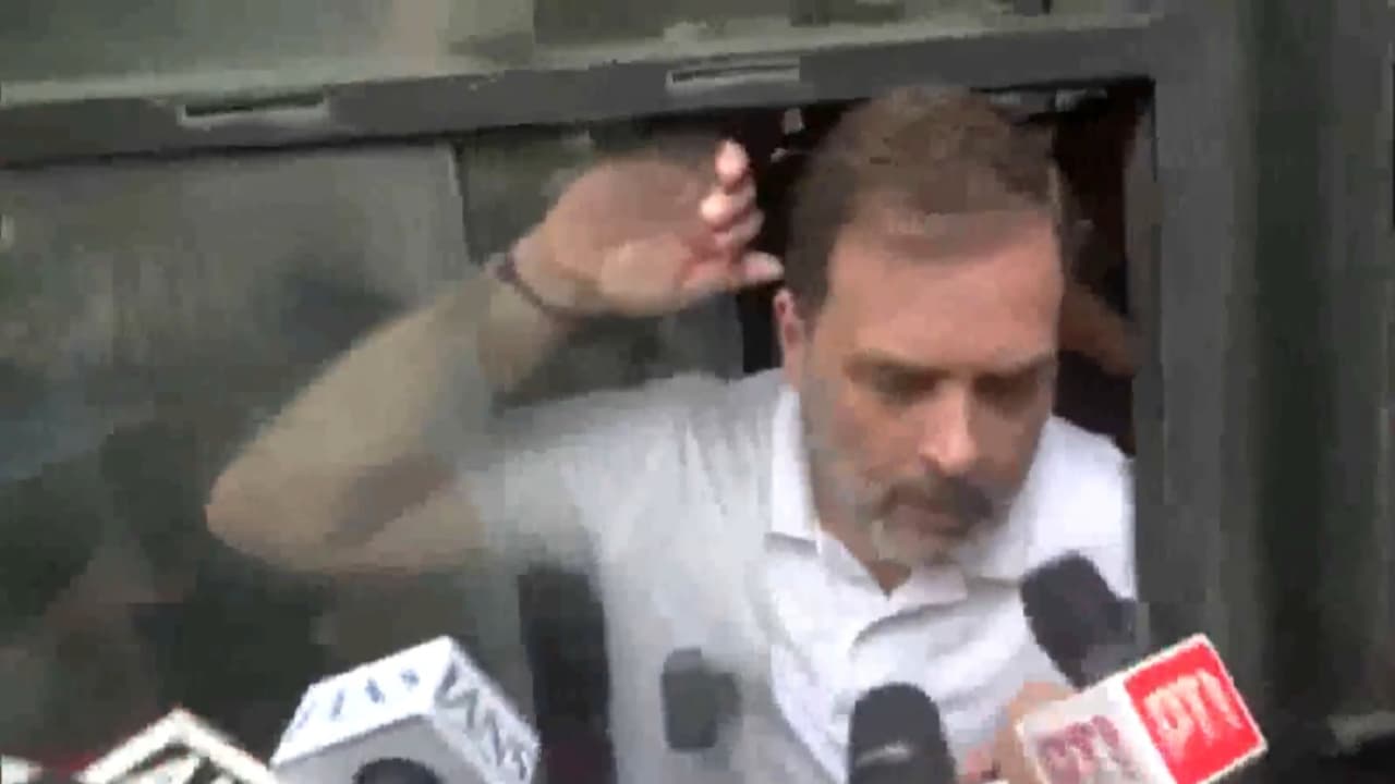 Rahul Gandhi, Priyanka, Opposition Leaders Detained By Police Over ...