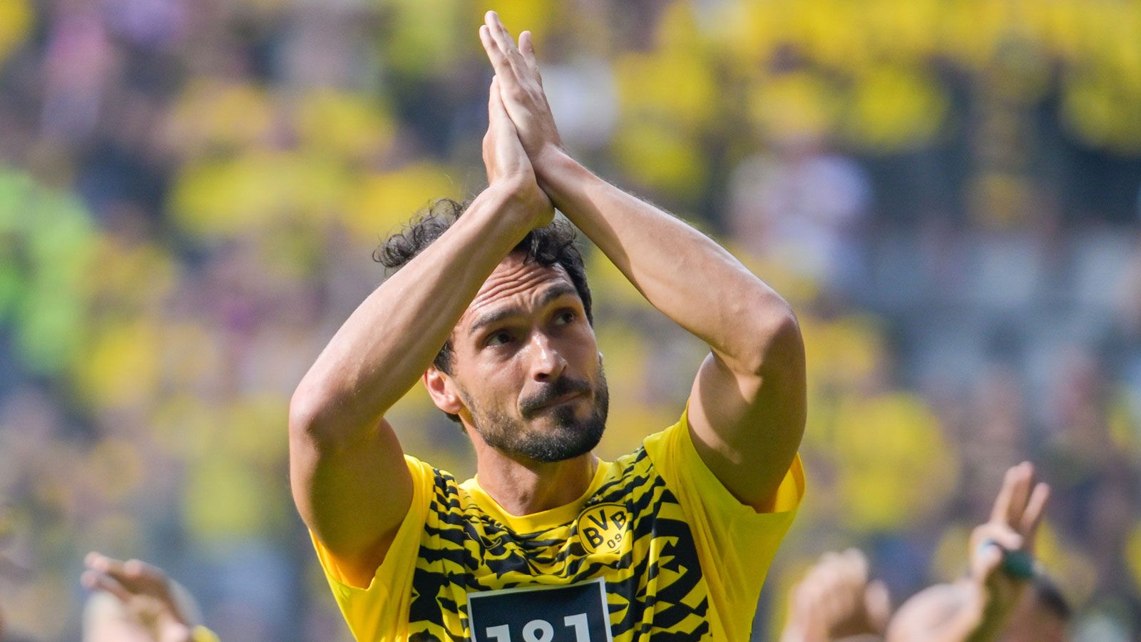 Mats Hummels revels in 'perfect' Borussia Dortmund farewell as team ...