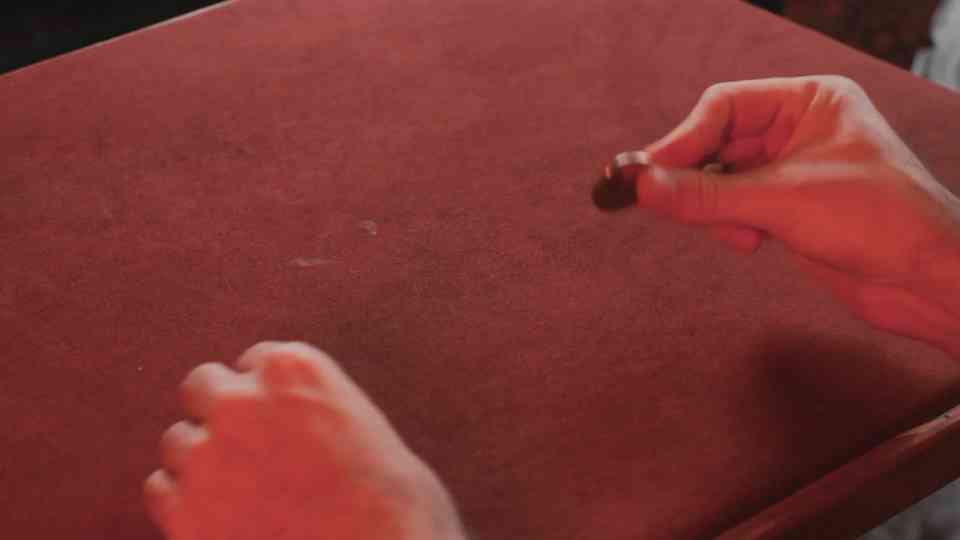 12 Visual Coin Tricks Anyone Can Master - Secrets Uncovered