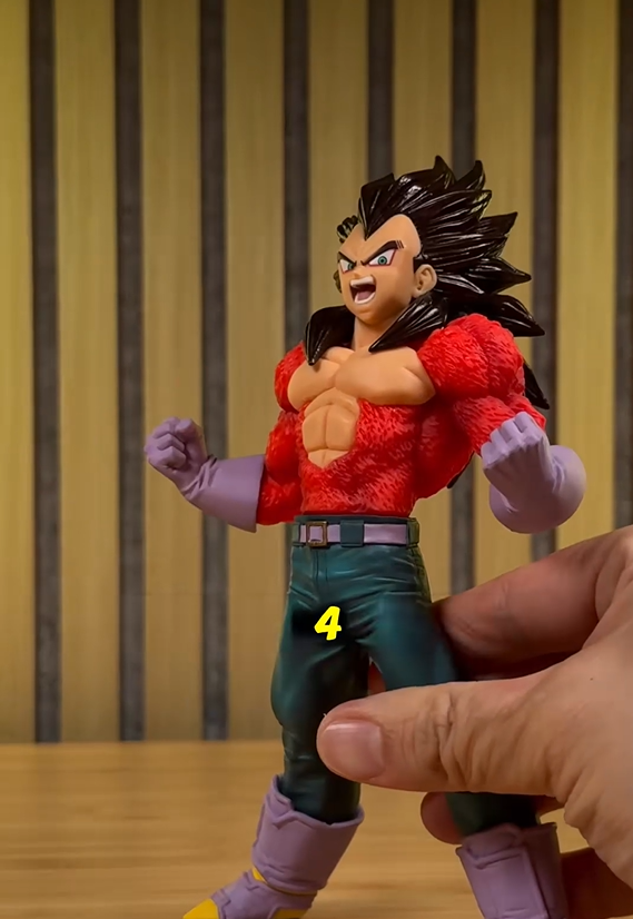 Custom Daima Super Saiyan 4 Vegeta – Epic Dragon Ball Figure