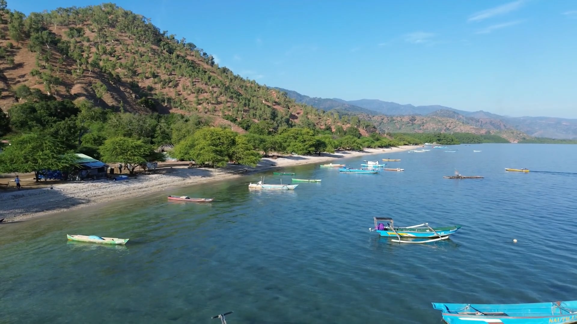 Drone over Øst-Timor: Fra Dilis pulserende by til uberørte strender