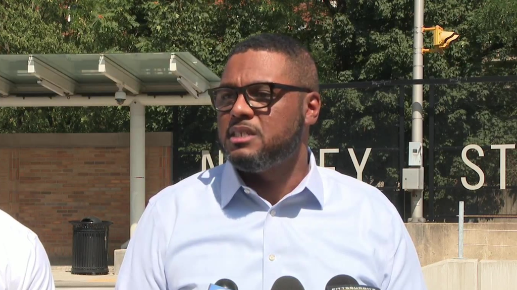 Lt. Gov. Austin Davis stops in Pittsburgh to stress importance of ...