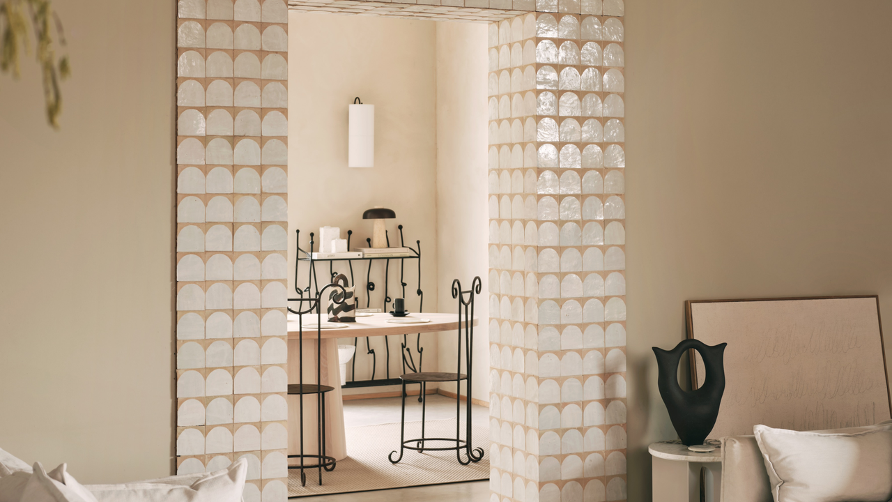 Meet the Tiled Doorway — The Classy, Elegant Detailing That I Can't ...