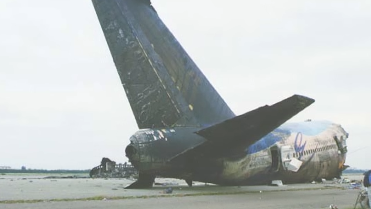 83 Lives Lost Seconds After Takeoff – The Horror of Singapore Airlines 006