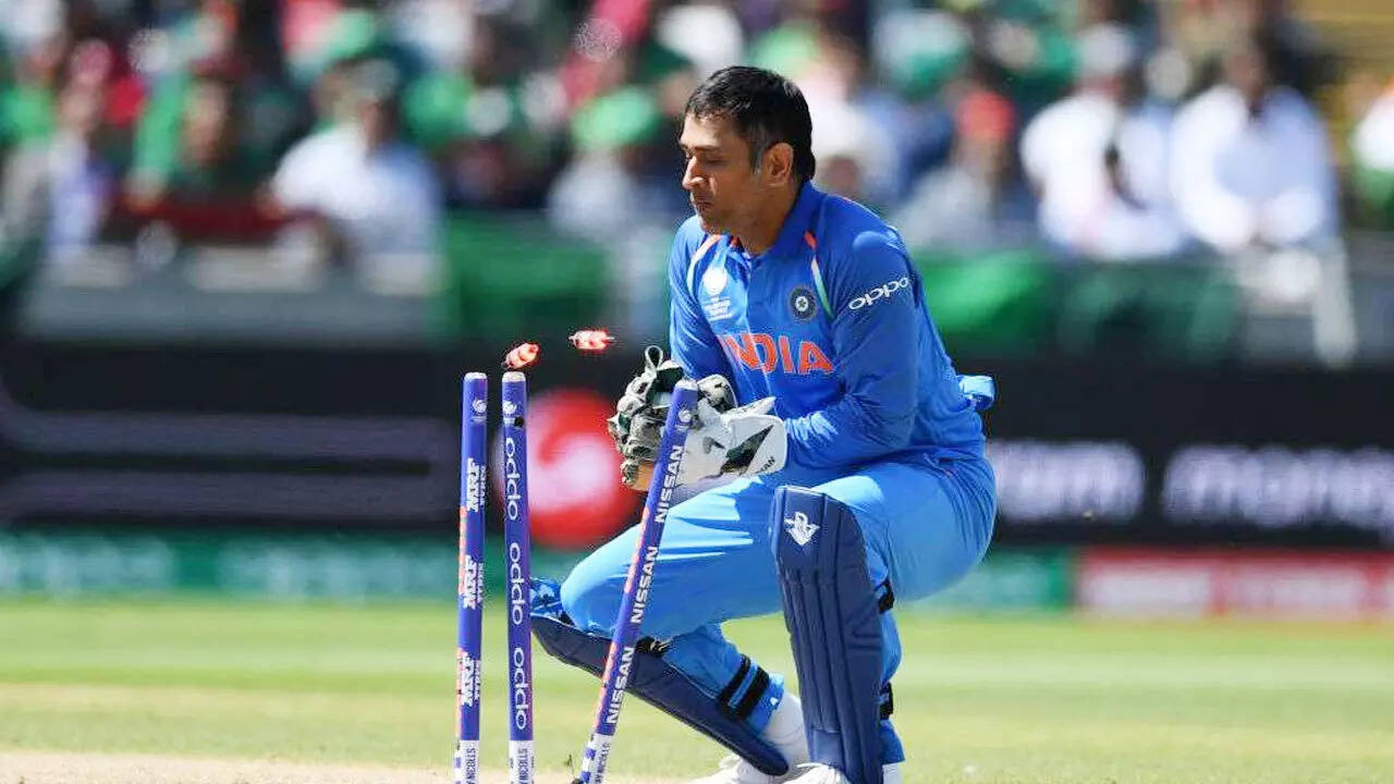 Move over MS Dhoni! Ex-India captain declares who is World No. 1 ...