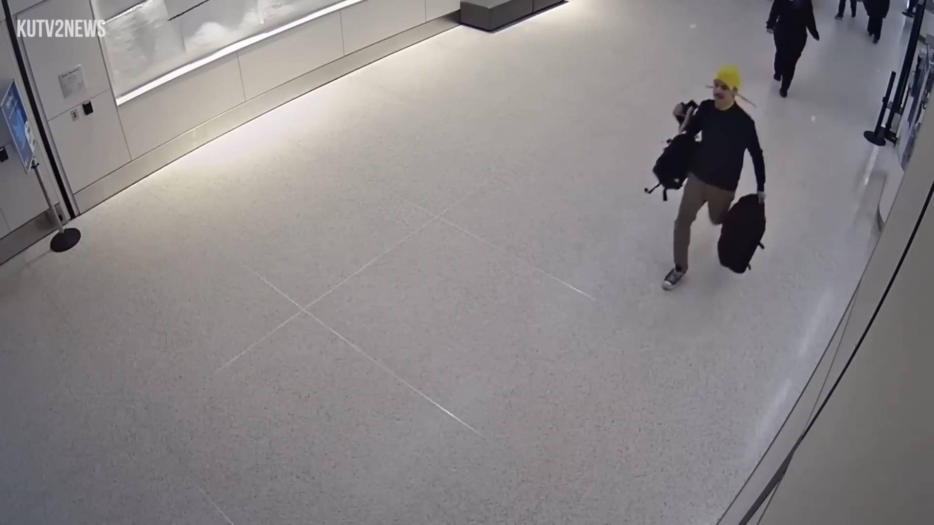 Final hours of man chasing a moving plane caught on tape