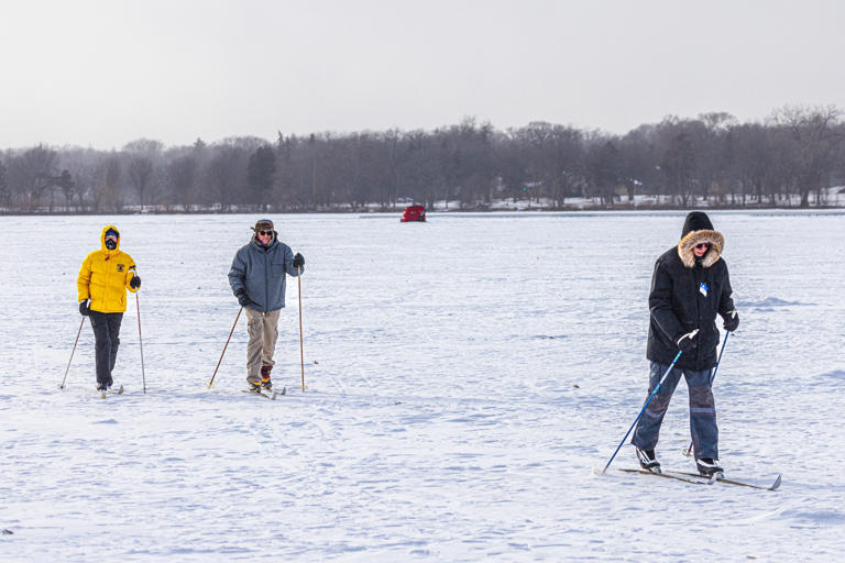 Farmers' Almanac winter forecast for 2025-2026: How cold, how much snow ...