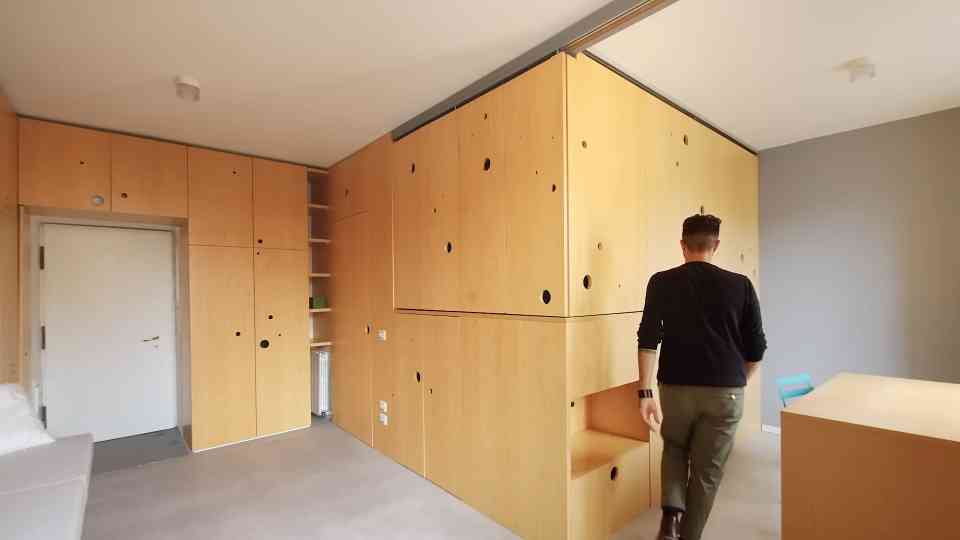 Milan’s Smartest Small Apartment - Modular Design Tour 34sqm/365sqft