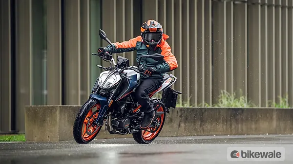 KTM 160 Duke Launched in India at Rs. 1.85 Lakh