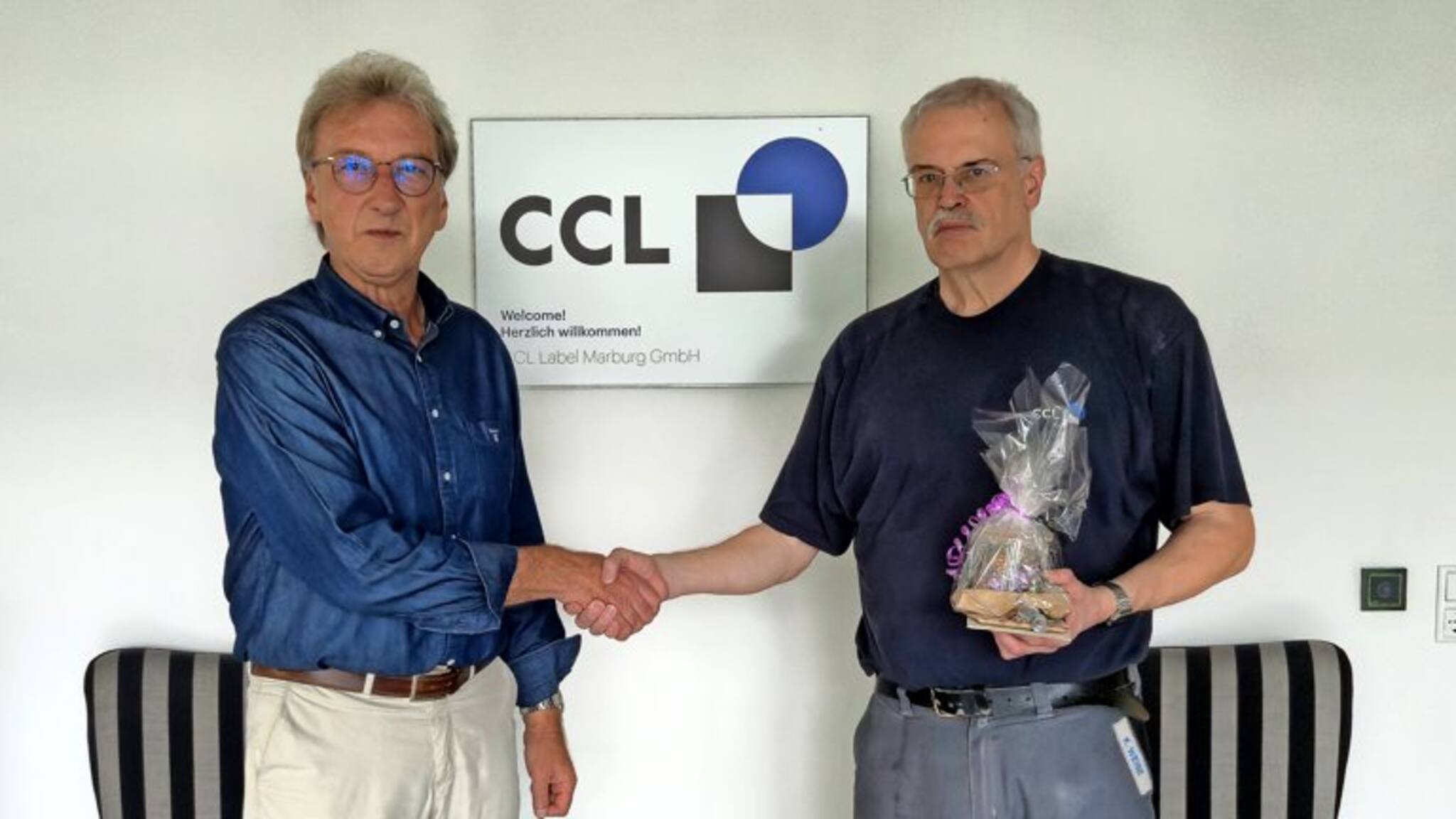 CCL Label Marburg ehrt langjährige Mitarbeiter