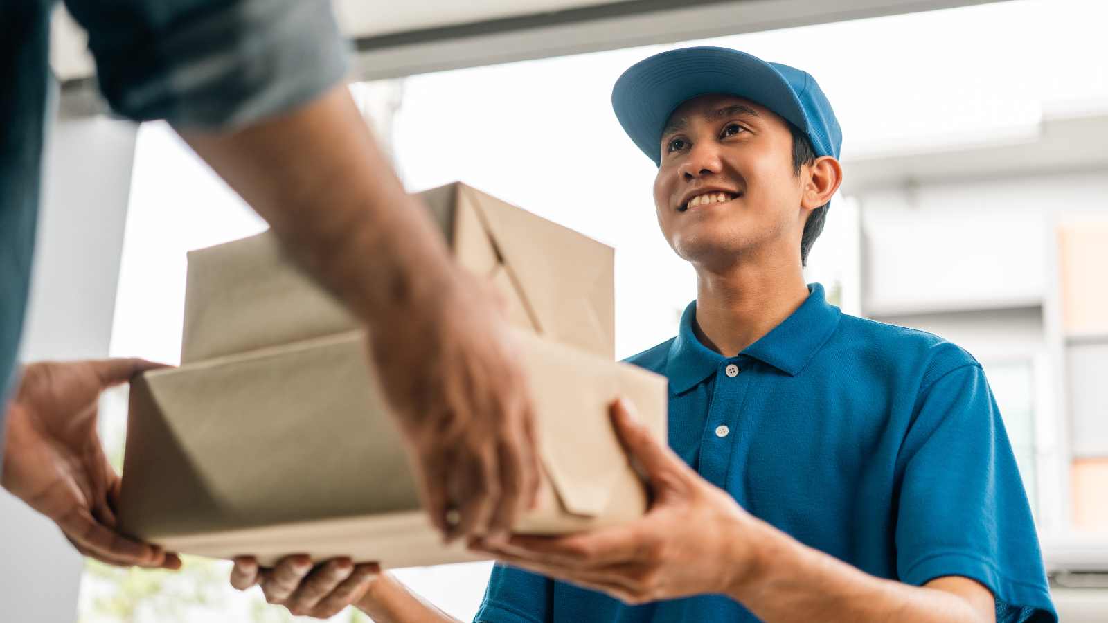 17 Things Mail Carriers Want You to Know