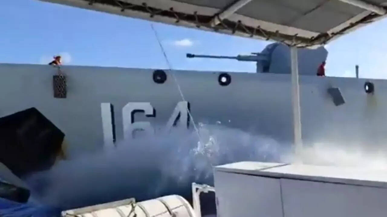 Collision at sea: Chinese warship and coast guard vessel clash during ...