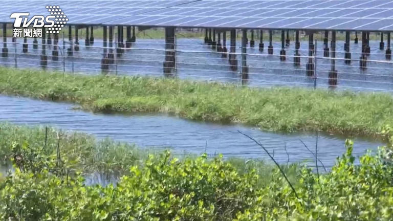 Pawn shops: The surprising back-to-school shopping destination