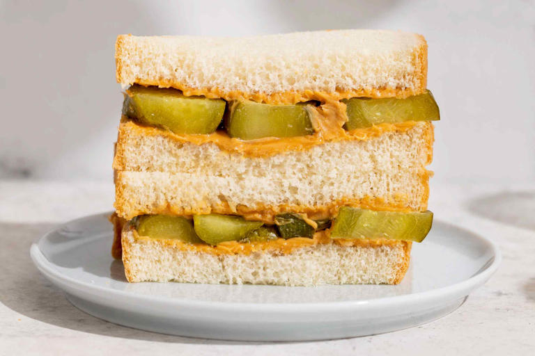 This Easy 3-Minute Sandwich Might Sound Crazy, but I Love It
