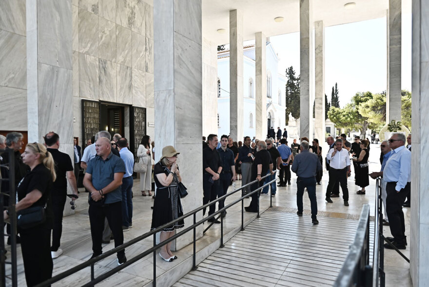 Λένα Σαμαρά: Ο τελευταίος αποχαιρετισμός στην κόρη του Αντώνη Σαμαρά