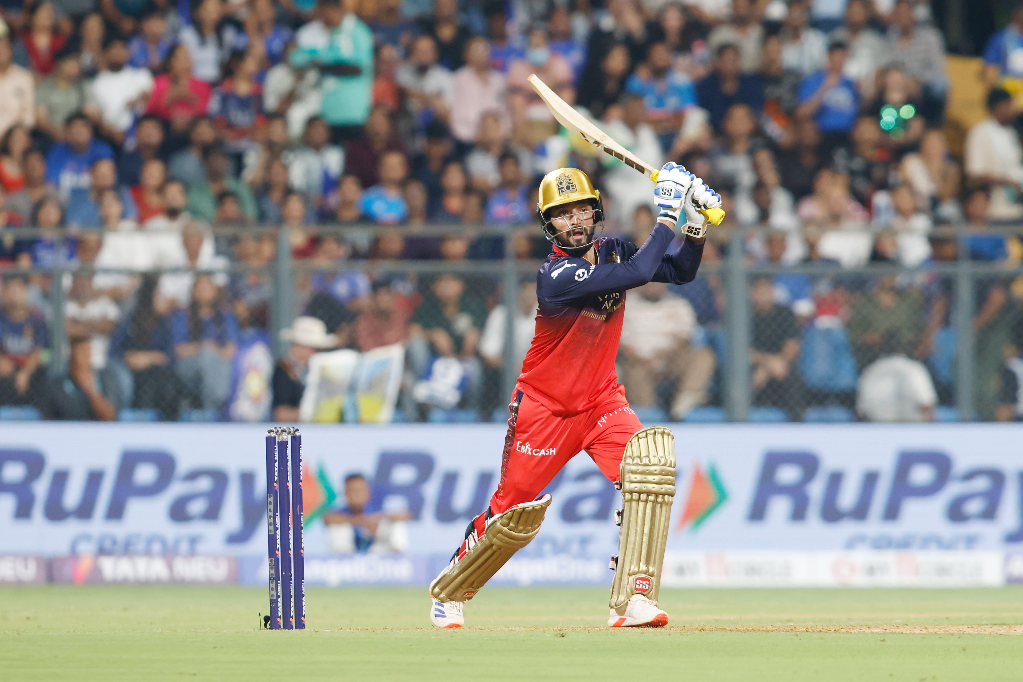 Villager Gets Dream Call from Legends Virat Kohli & ABD After Rajat ...