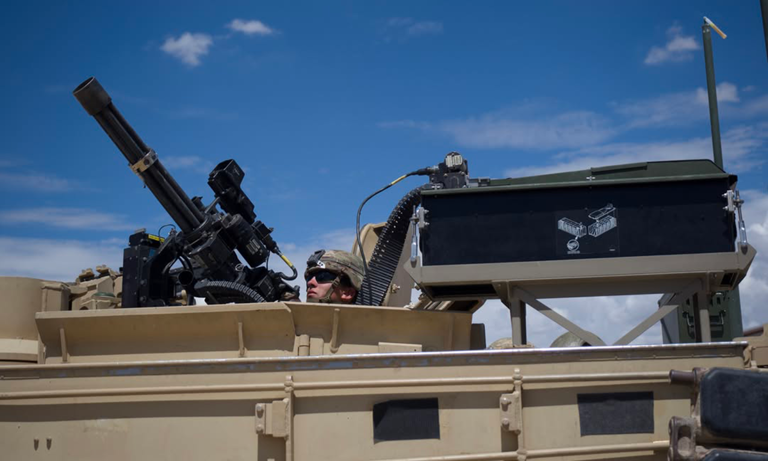 Mối lo drone khiến Mỹ lắp súng máy nòng xoay cho xe tăng Abrams