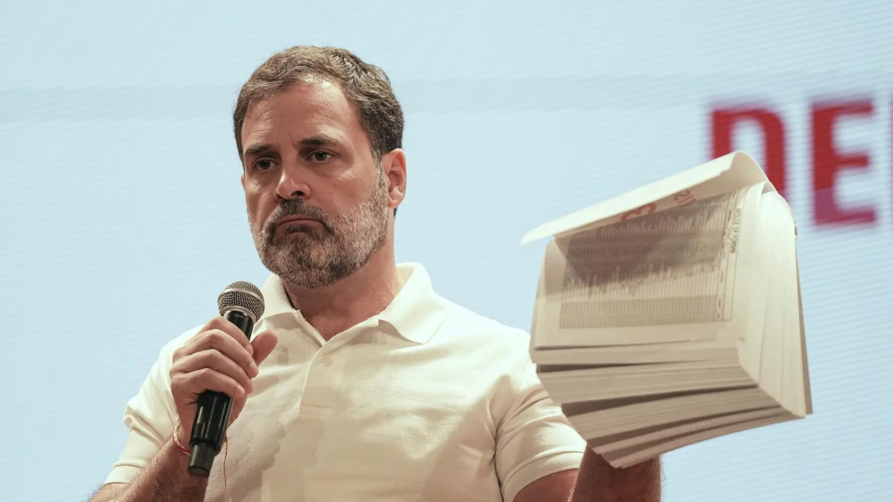 'Fight for One Man One Vote': Rahul Gandhi after protest near EC HQ ...