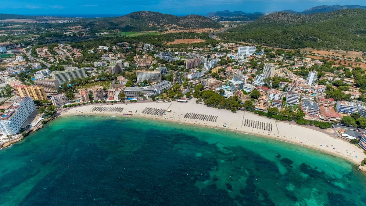 Mallorca: Brand in Hotel – Urlauber evakuiert