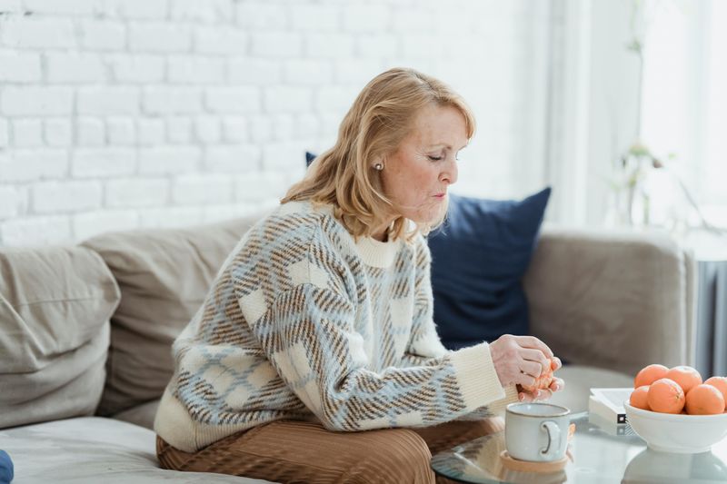 The Morning Habits of Women Who Age Gracefully-According to Science