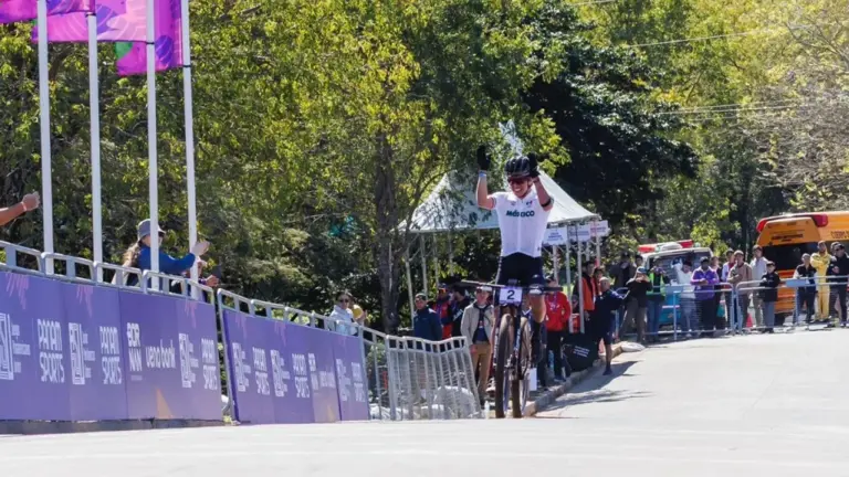 ASUS ROG Azoth X Keyboard Review