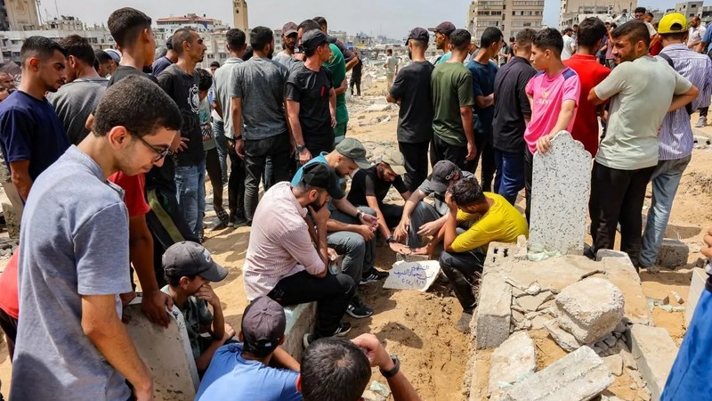 Widespread condemnation following the killing of Al Jazeera journalists ...