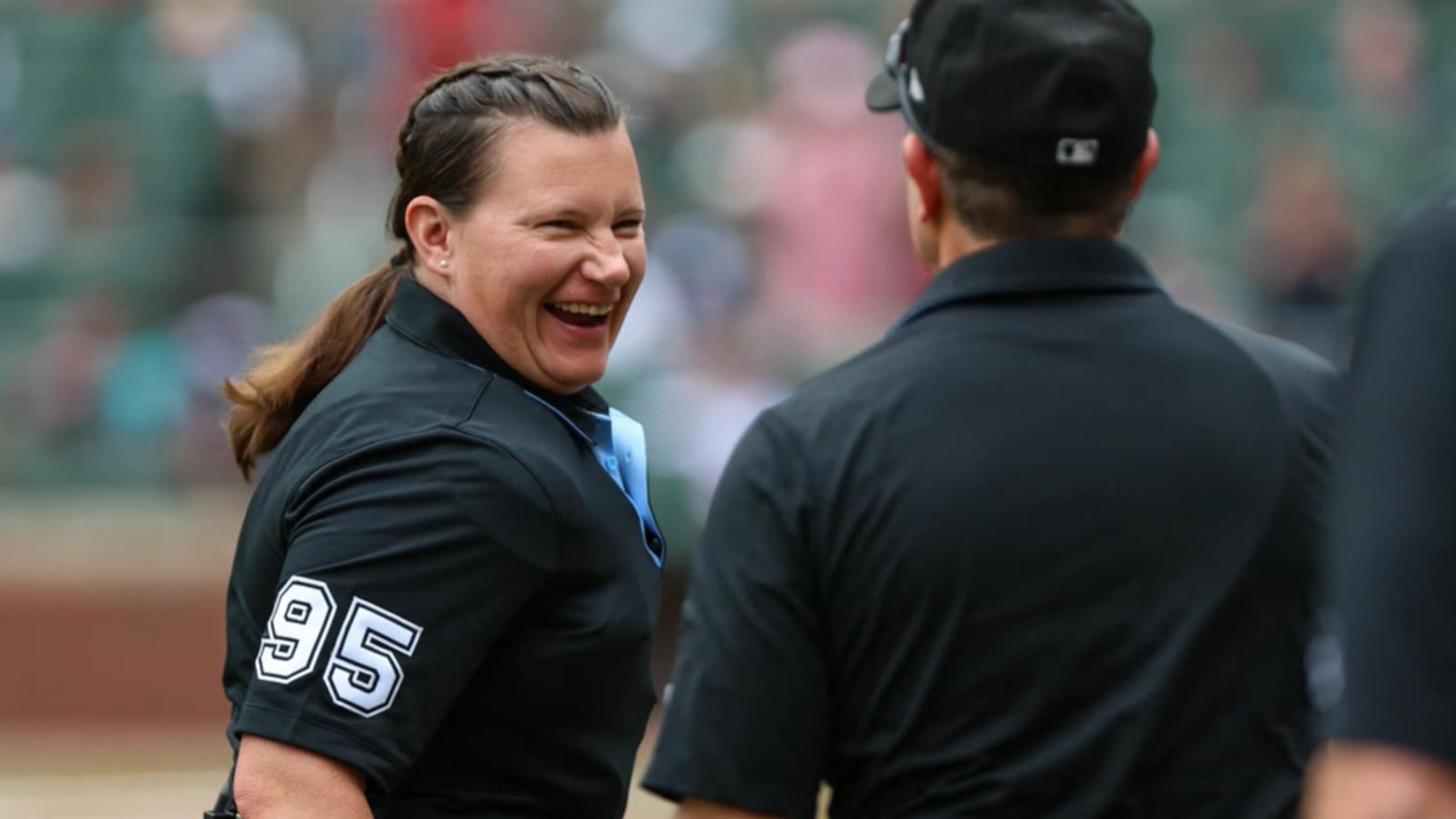 1st woman to umpire MLB game breaks barriers