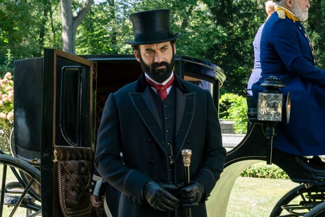 “The Gilded Age ”stars Carrie Coon and Morgan Spector weigh in on fate ...