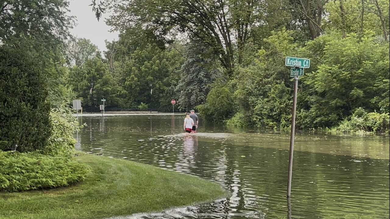 Flooding in Muskego washes out roads as residents prepare to evacuate