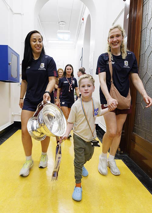 All-Ireland Camogie Champions Galway bring smiles to the faces of ...
