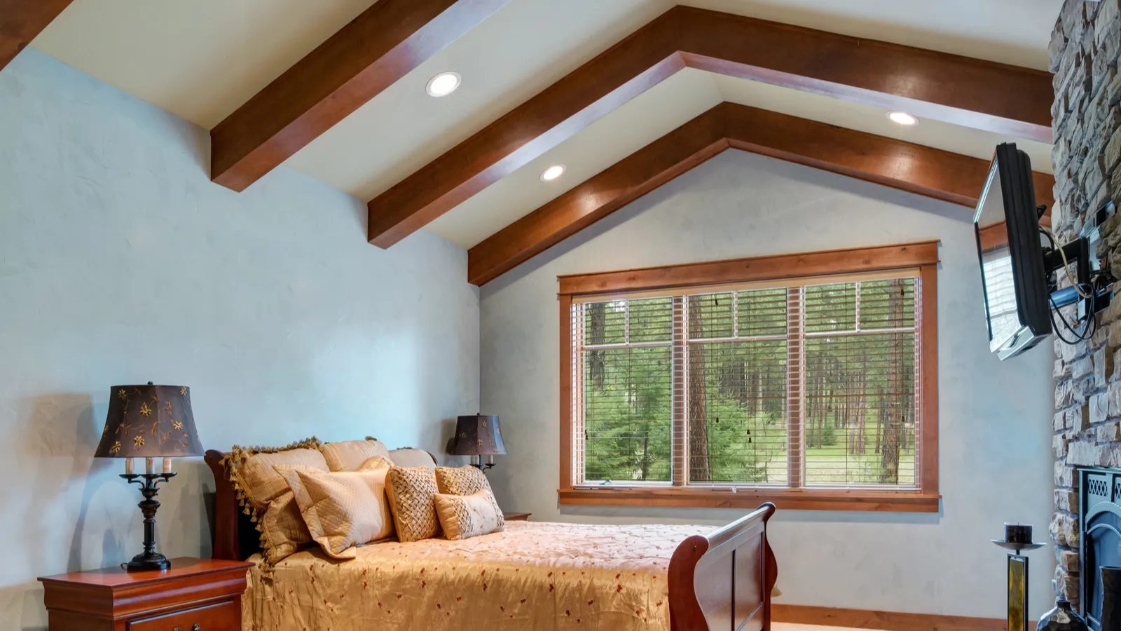 Top vaulted ceiling ideas for spacious interiors